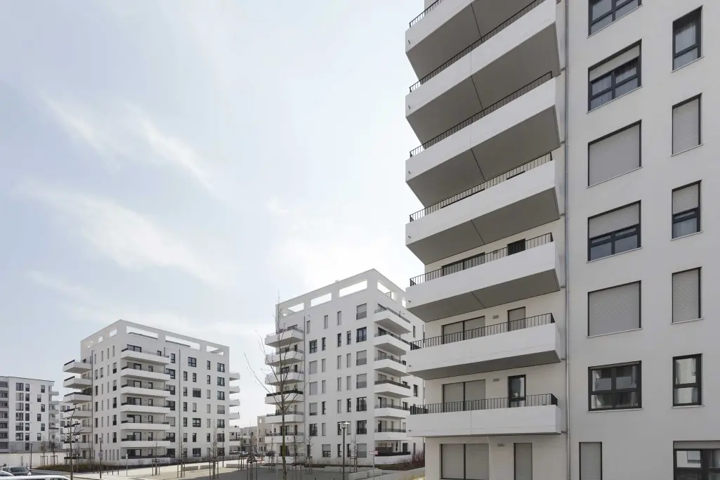 Phenolharzplatten: schlanke Dämmung von Sto