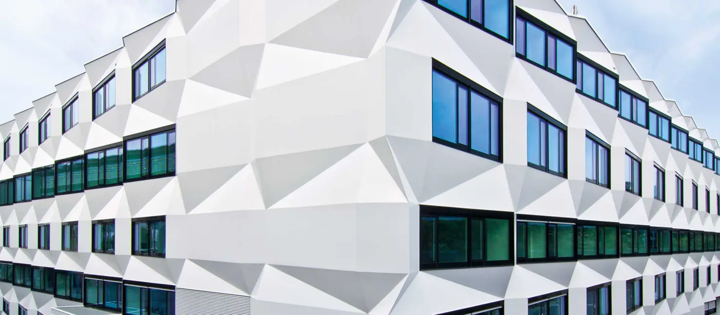 Vorgehängte hinterlüftete Fassaden – Systemvielfalt von Sto