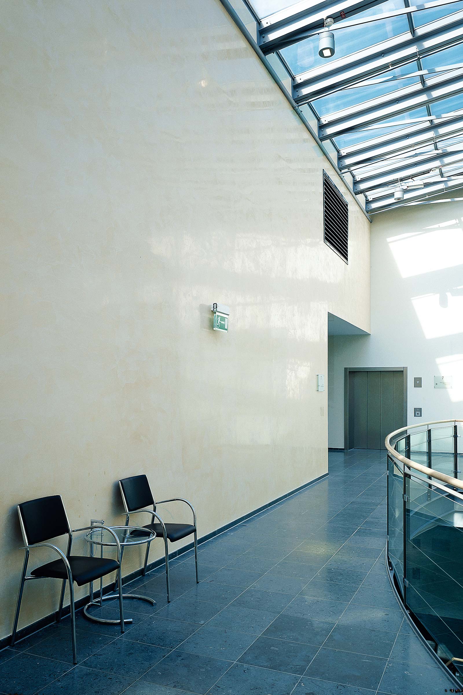 Indvendige vægoverflader | Puds, maling og kalkpuds | Sto Danmark A/S