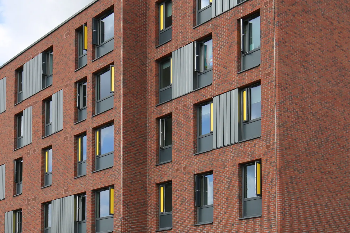 Sustainable mineral brick slips | STO