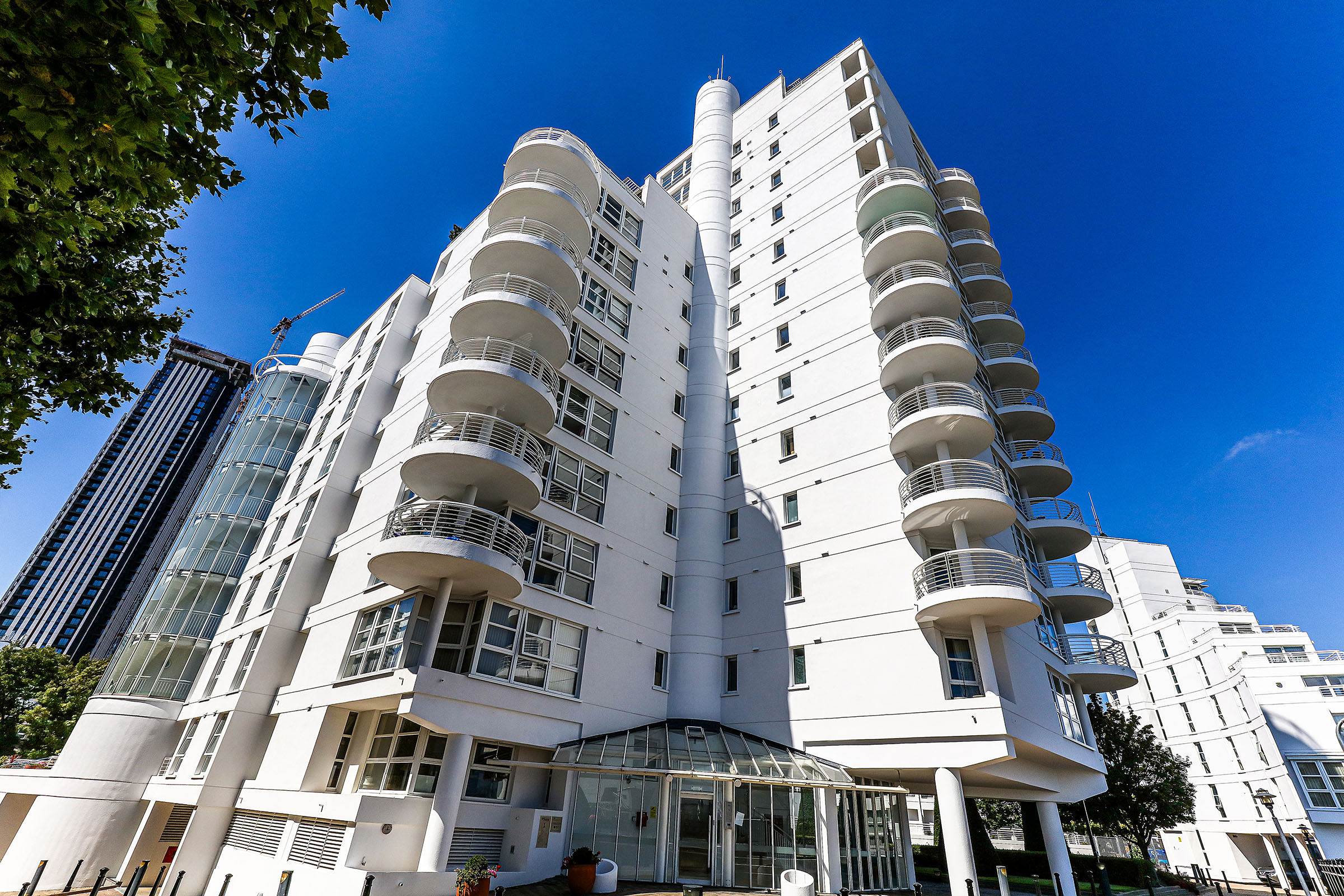 8,000m² EWI specified for London project